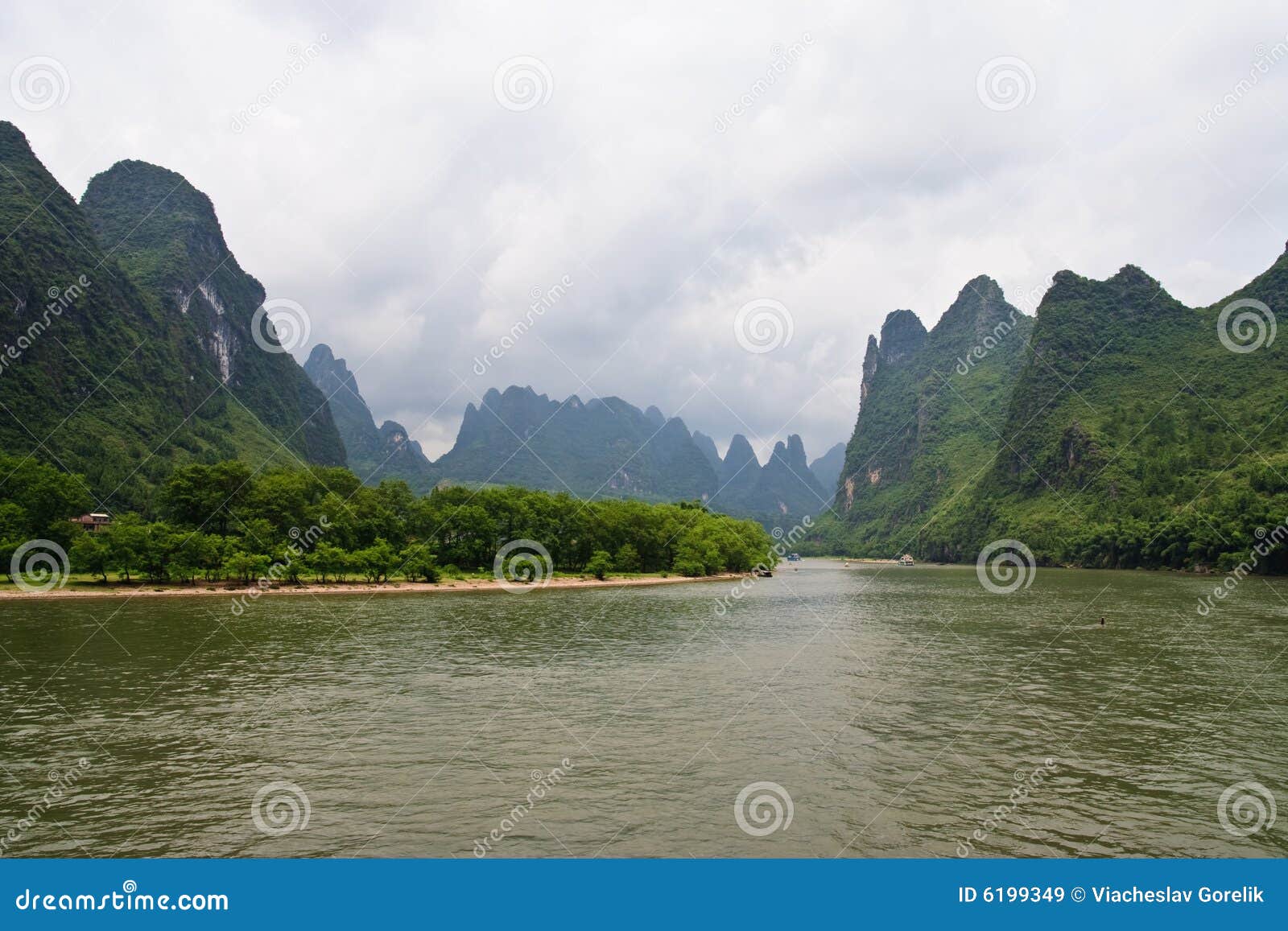 Yangshuo Li River, Guilin stock image. Image of coast - 6199349