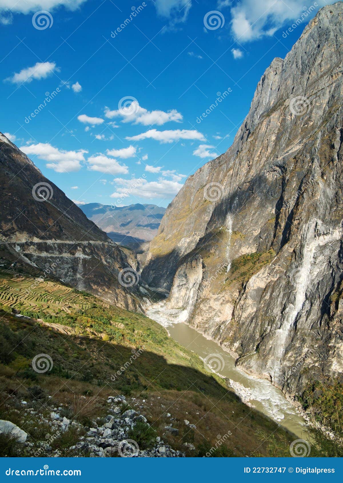 Yangtze River in Yunnan, China Stock Image - Image of yangtze ...