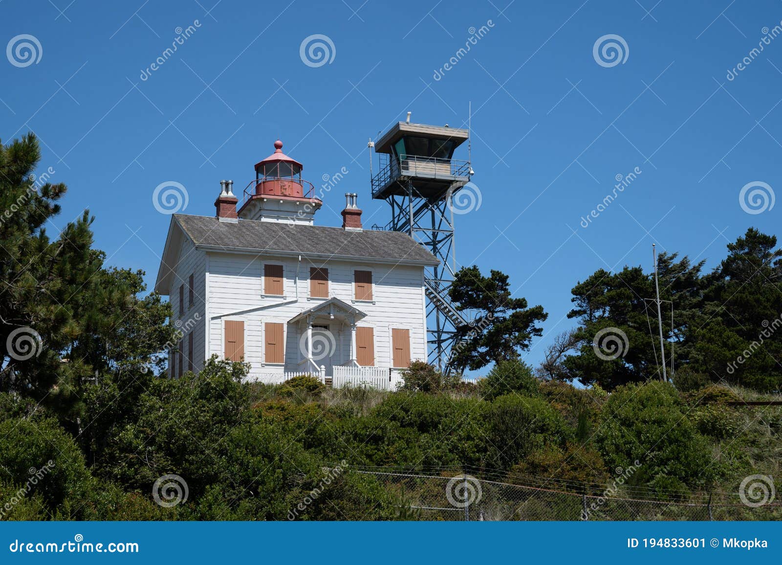 Yaquina Bay Lighthouse in Newport Oregon Editorial Photo - Image of ...