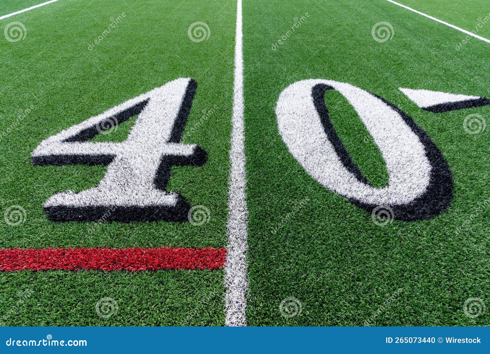 40 Yard Line on Green Grass Stock Photo - Image of park, nature: 265073440