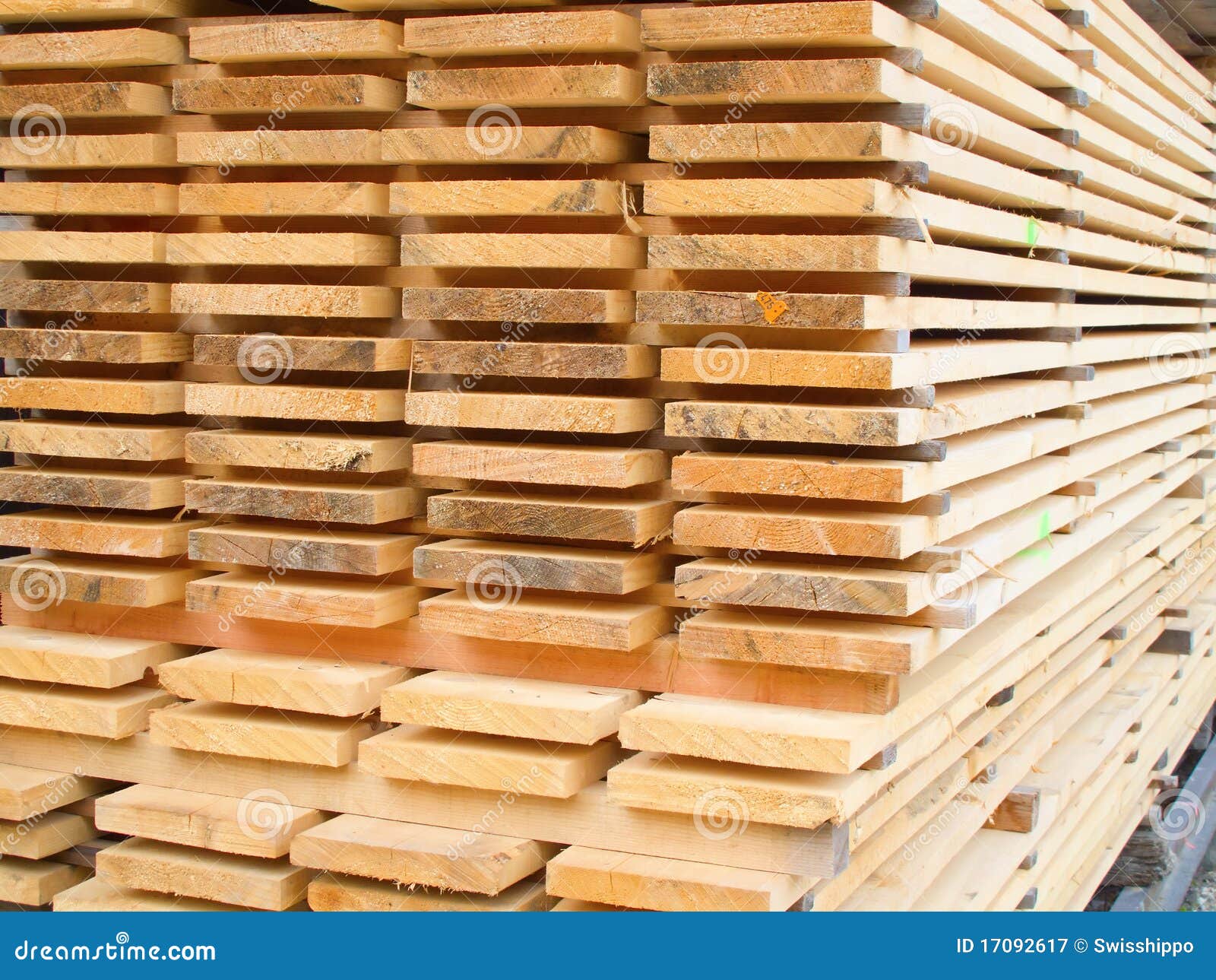 Yarda De Madera De Construcción Imagen de archivo - Imagen de nuevo ...