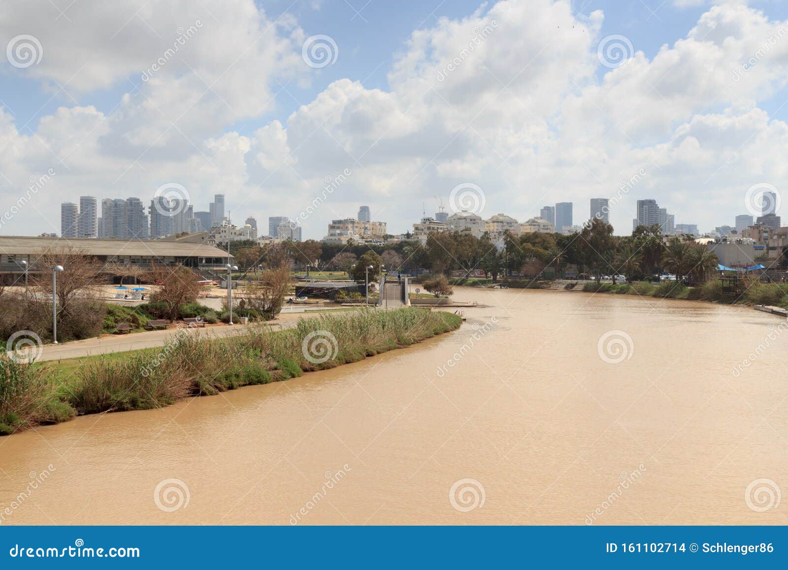 Yarkon Park with Yarkon River and Skyline in Tel Aviv, Israel Editorial ...