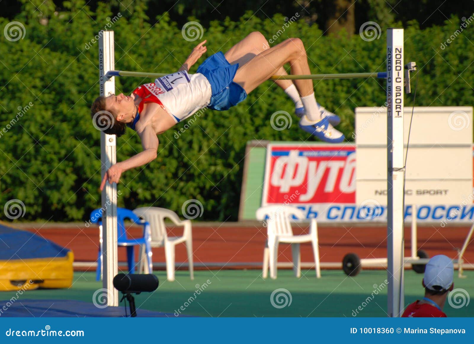 Yaroslav Rybakov high jump editorial image. Image of sportsman - 10018360