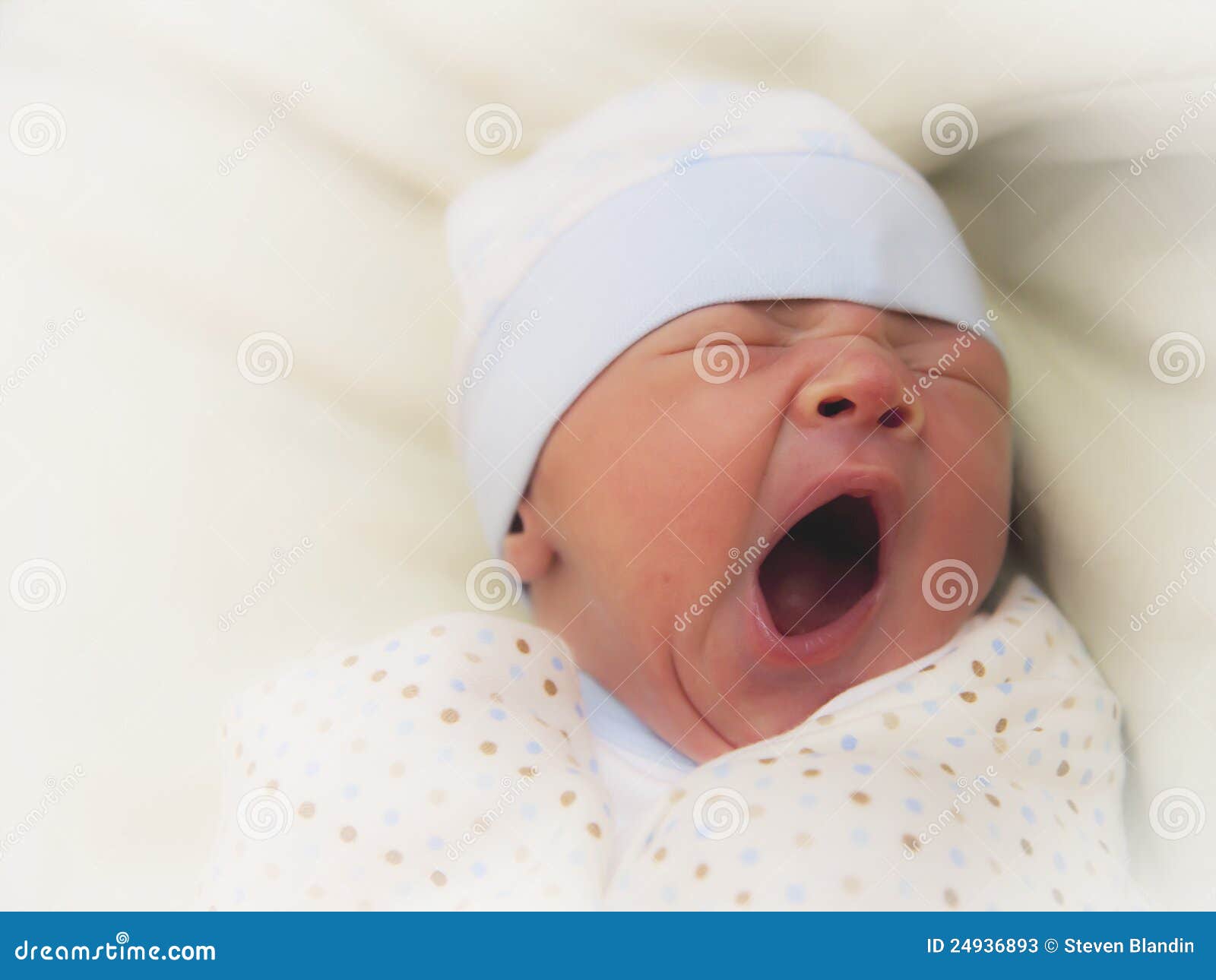 Yawning newborn stock image. Image of purity, sleepy - 24936893