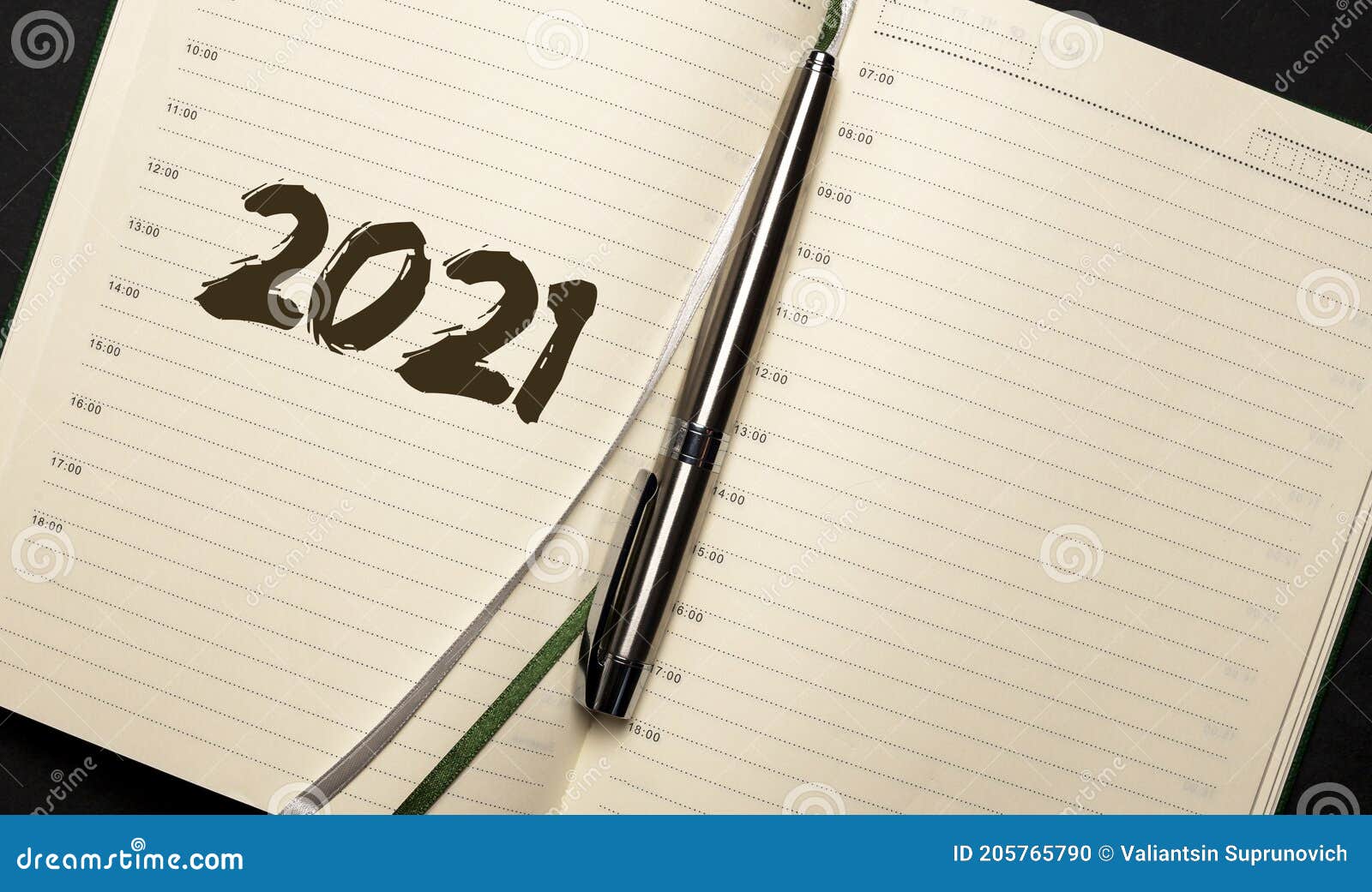 2021 Year Overview or Recap. Inscription on Notebook Stock Photo ...