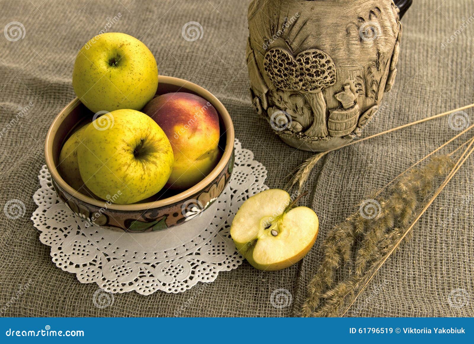 Yellow Apples and Ceramic Foodware Stock Image - Image of napkin ...