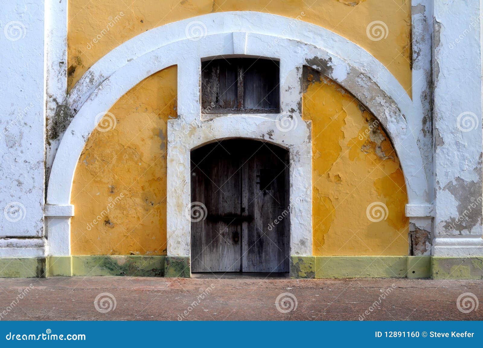 Yellow Arch Wall stock photo. Image of plant, palm, ocean - 12891160