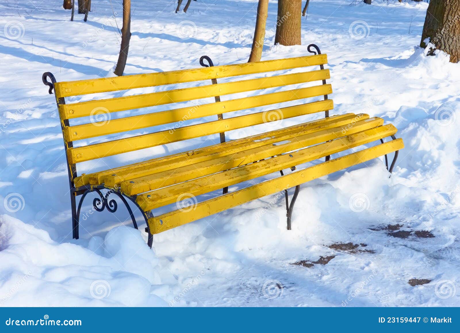 Yellow Bench in Winter Park Stock Image - Image of outdoors, daylight ...