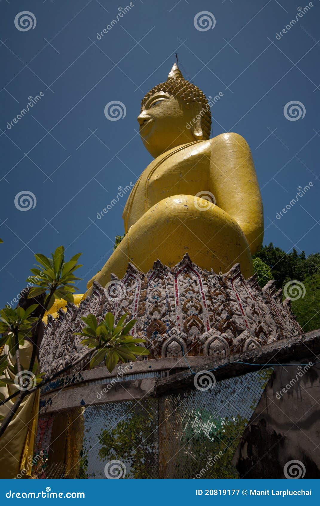 Yellow big Buddha 1. stock image. Image of chinese, culture - 20819177