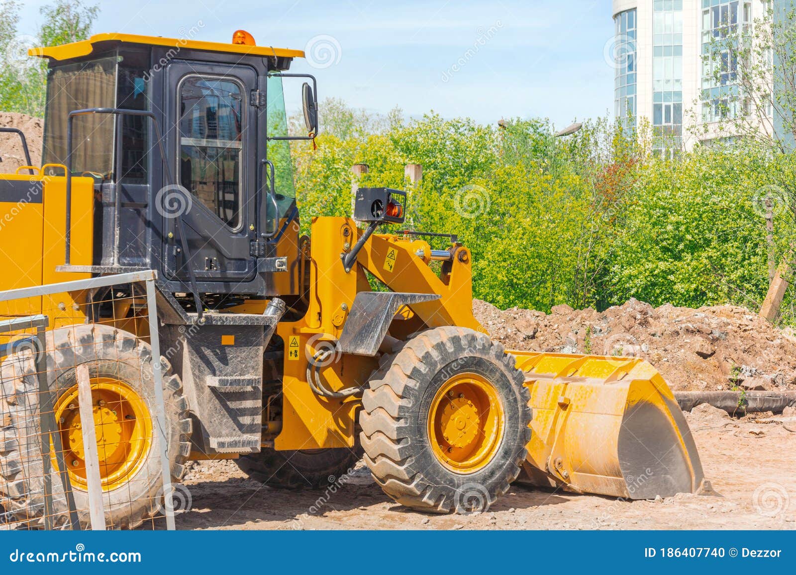 Yellow Bulldozer with Bucket, Heavy Equipment Machine Stock Photo ...