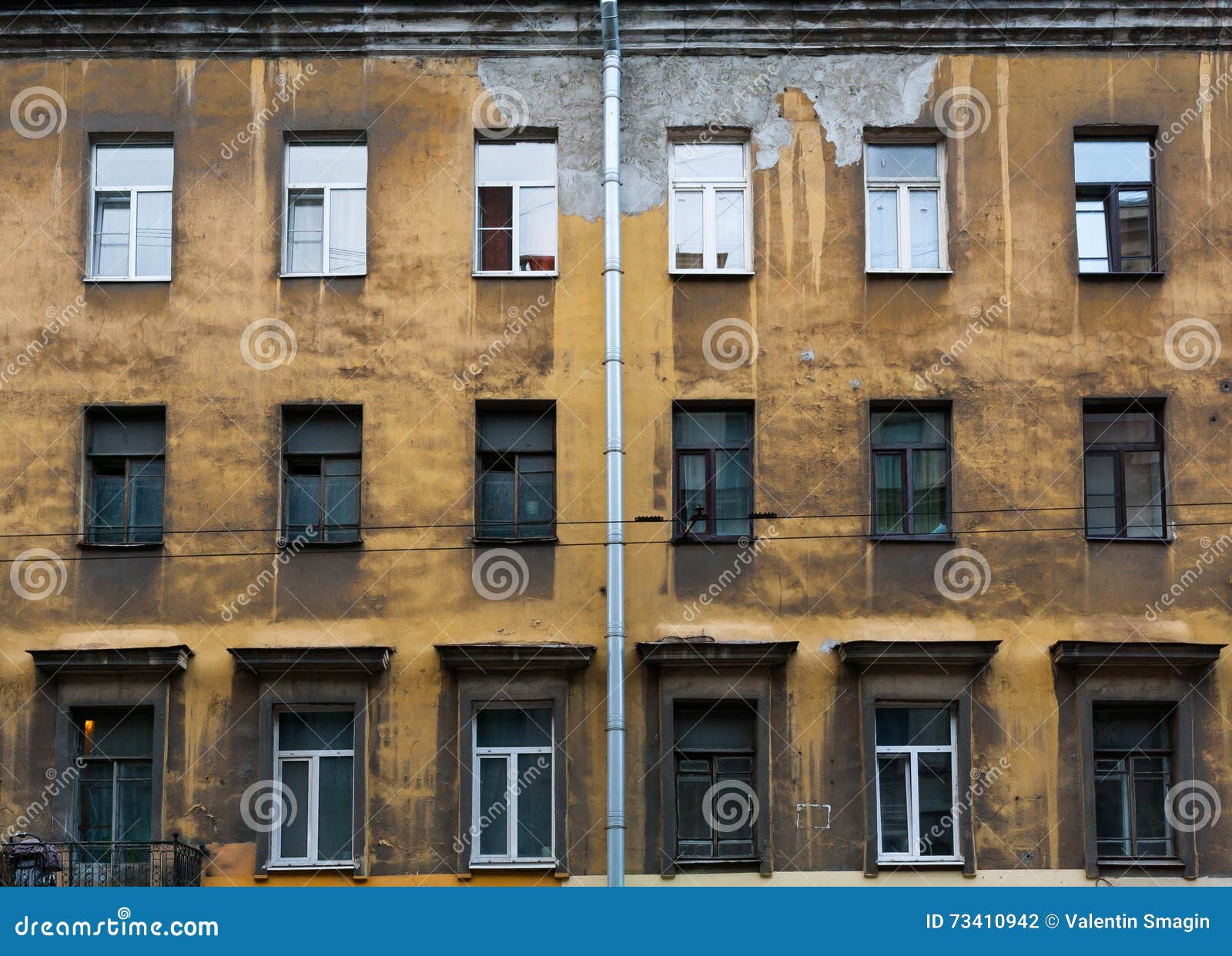 Yellow Classic Old Dirty House Stock Photo - Image of city ...
