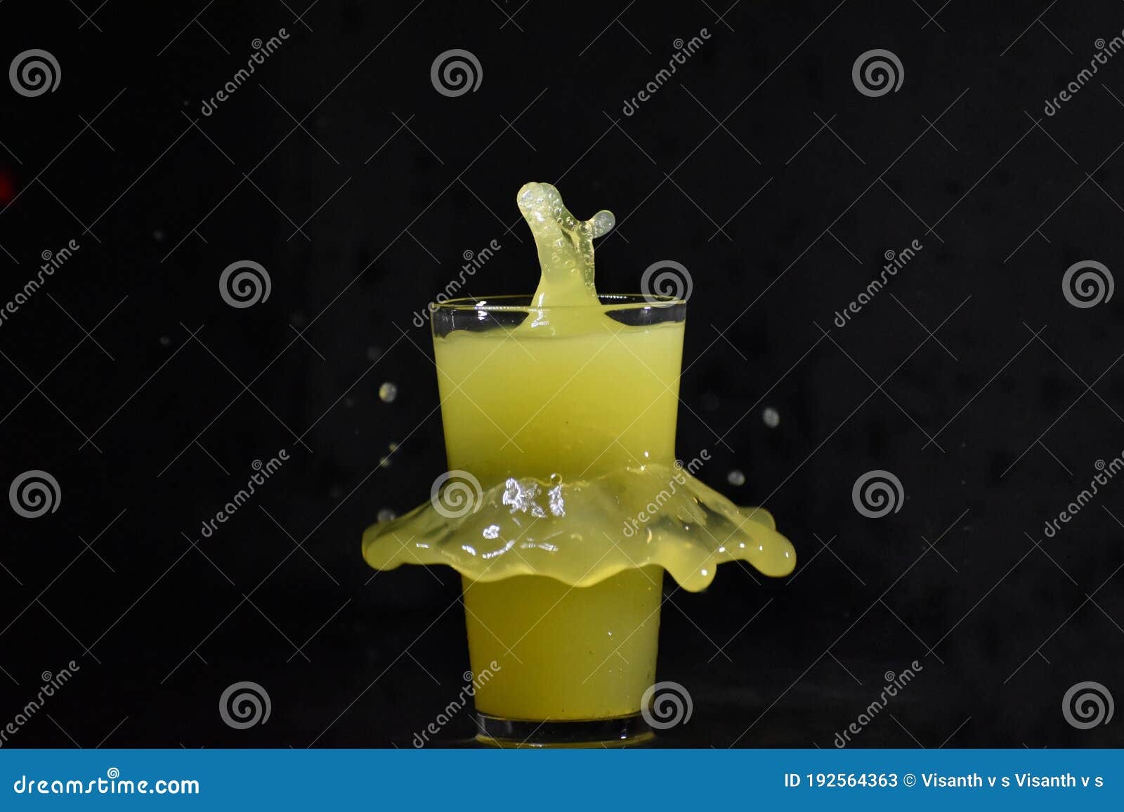 Yellow Colured Water Splash Stock Image - Image of splash, water: 192564363