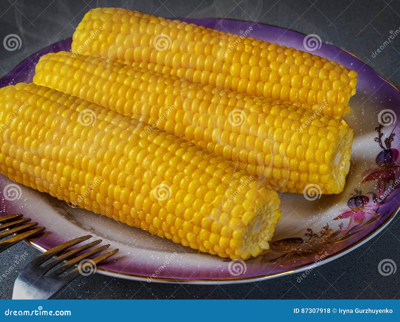 Yellow Delicious Hot Corn on the Cobs Stock Photo - Image of corn, solt ...