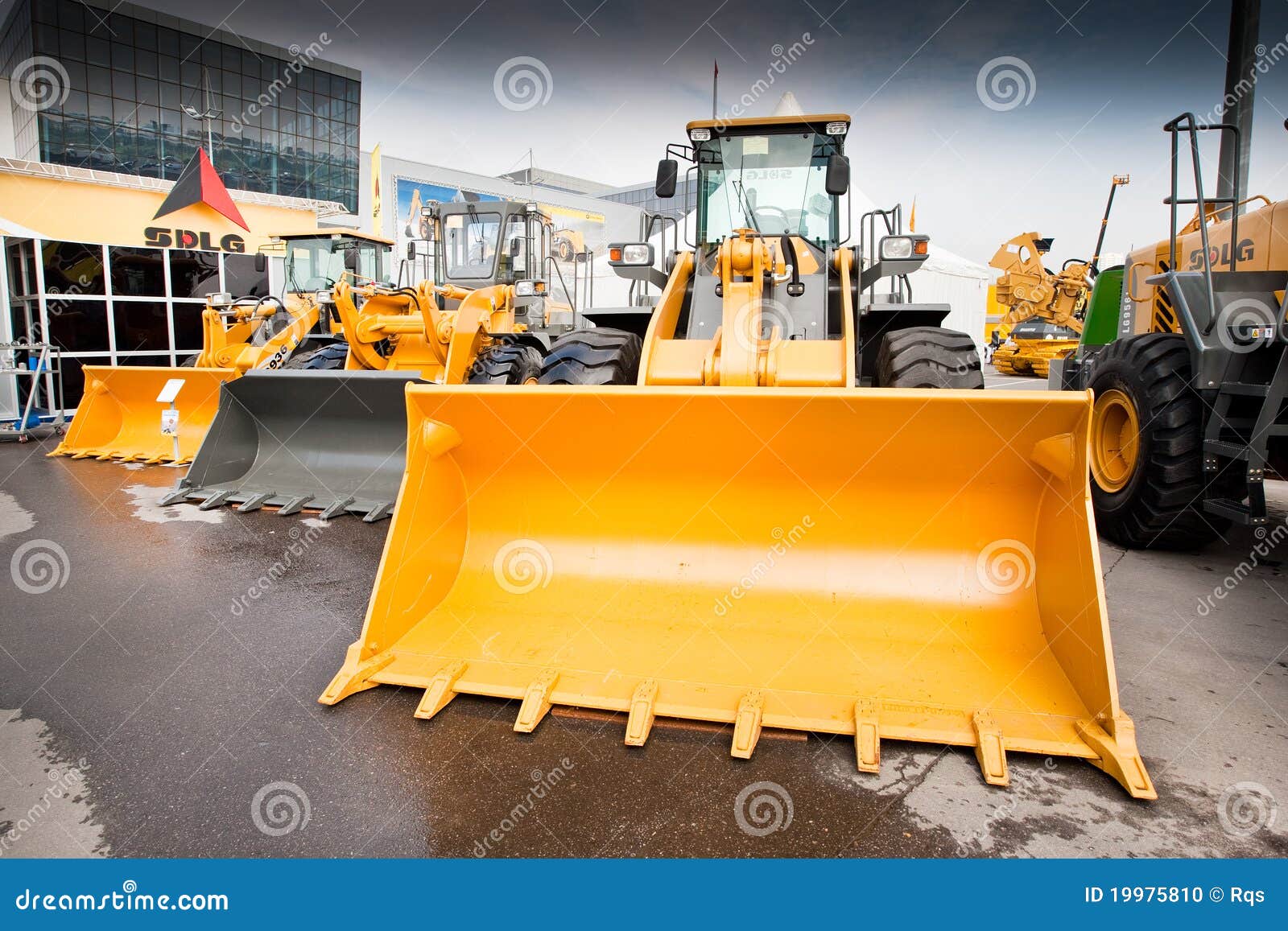 Yellow Diesel Front End Loader Editorial Image - Image of machinery ...