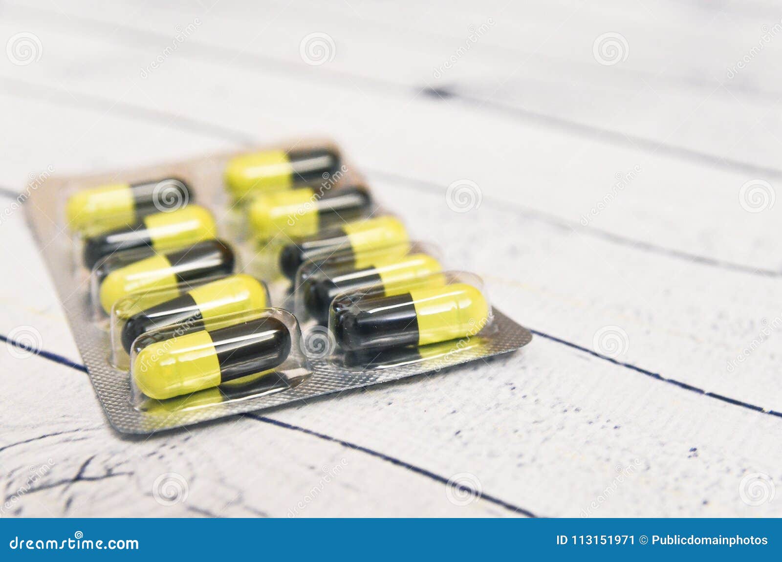 Yellow, Drug, Product, Pill Picture. Image: 113151971