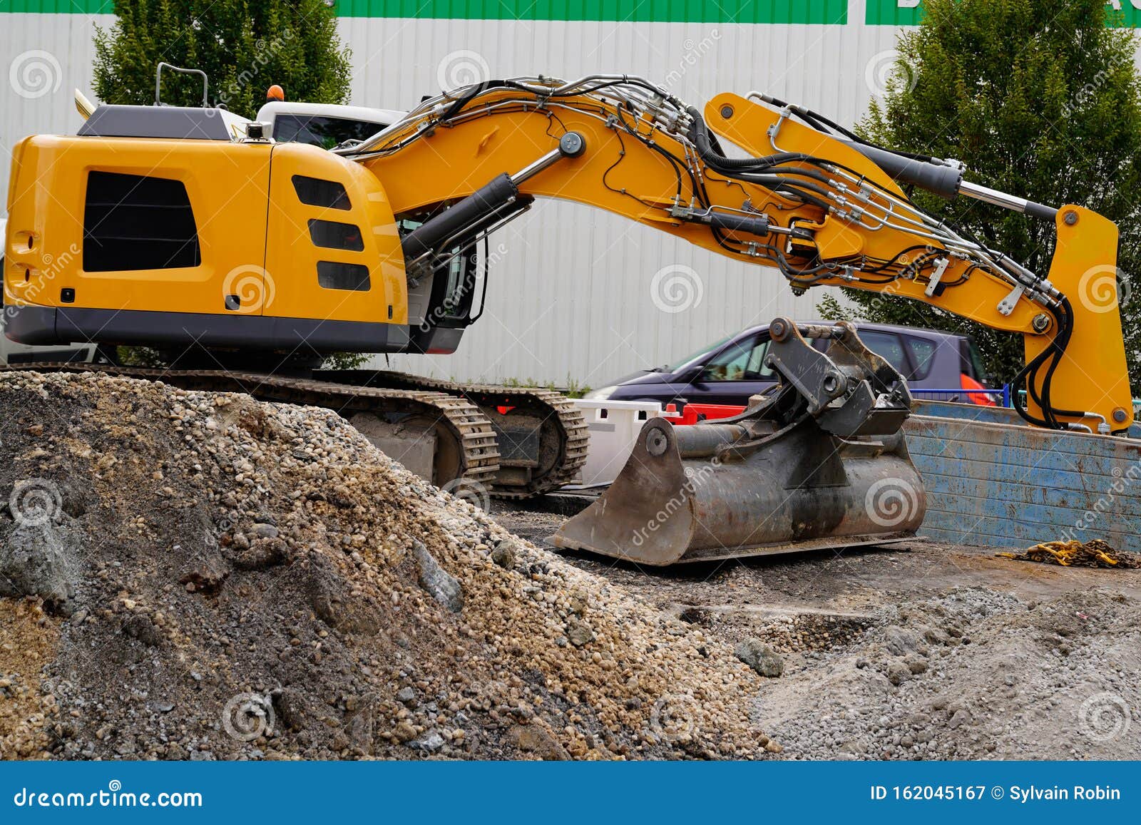 Yellow Excavator Loader Machine in Demolition Construction Site Stock ...