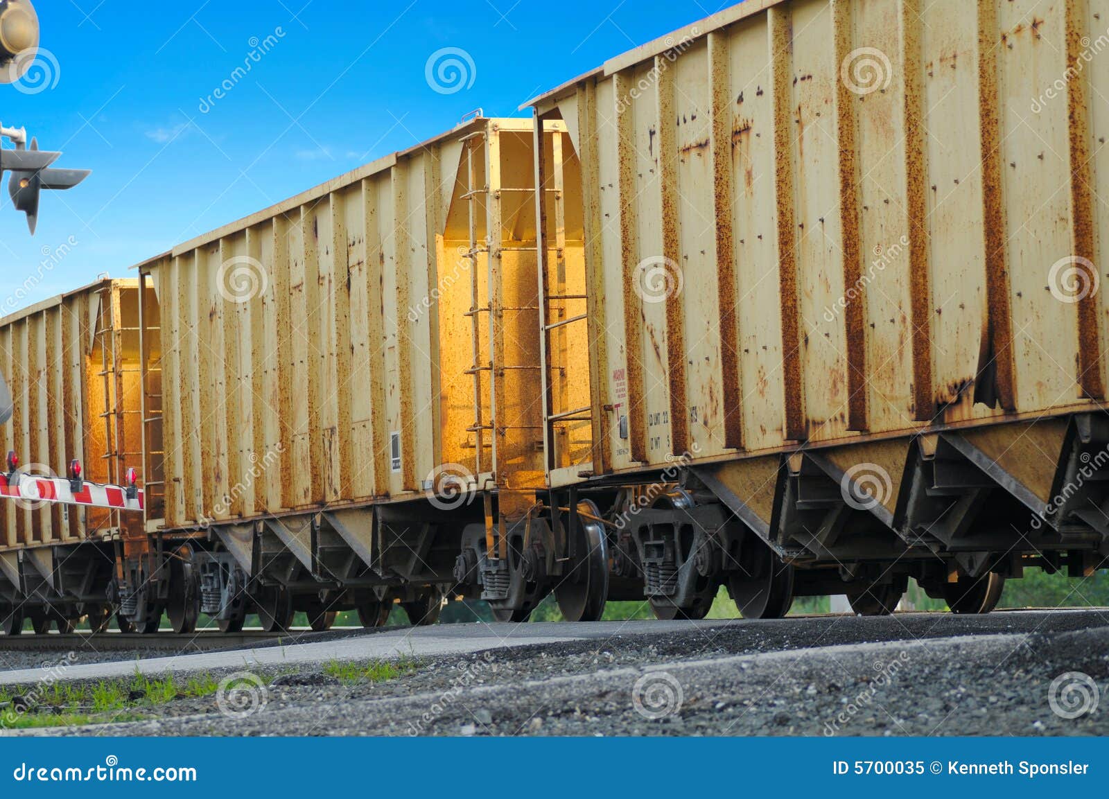 Yellow freight cars stock image. Image of ladders, crossing - 5700035