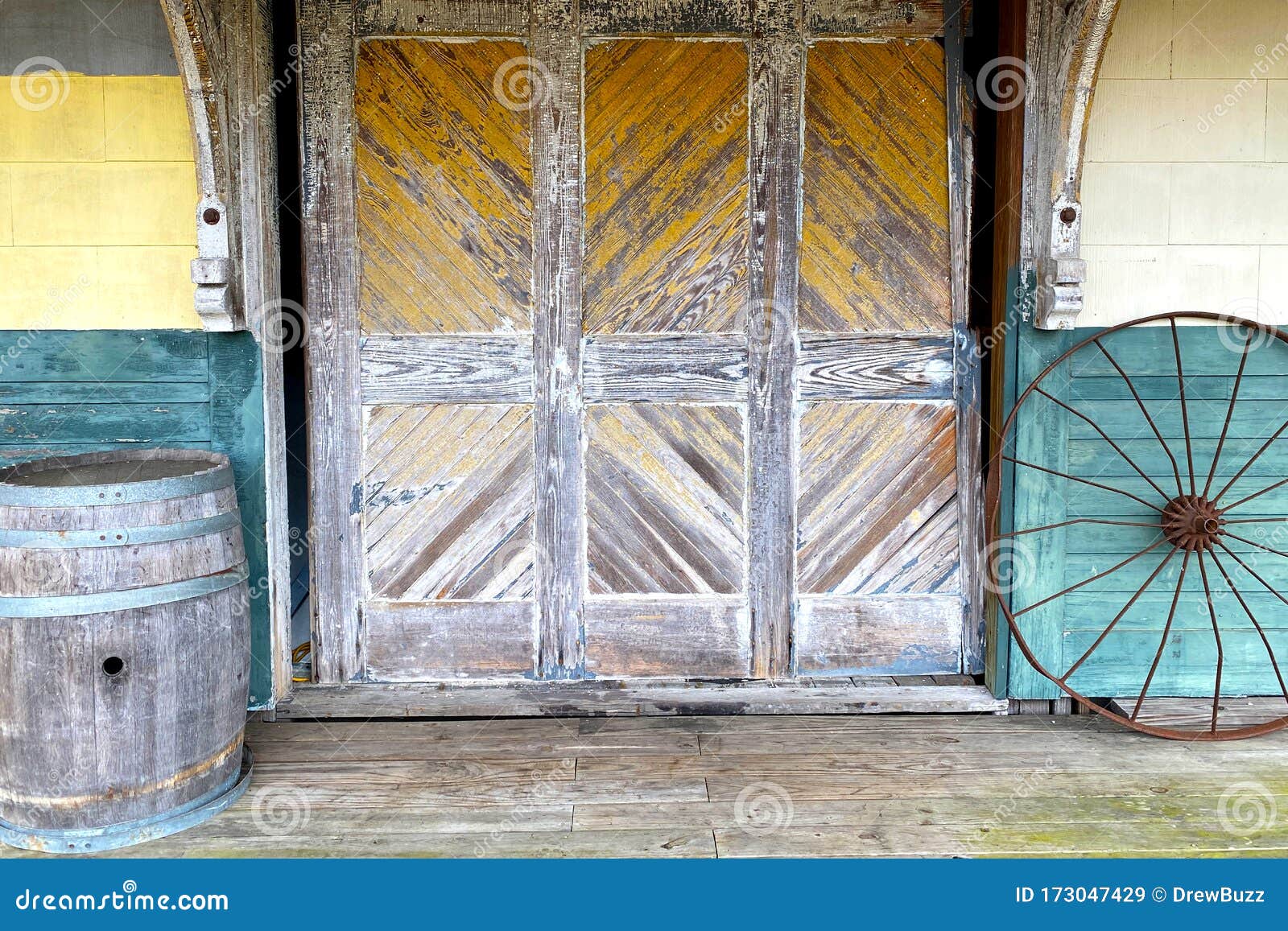Yellow Green Farm Barn Loading Platform Stock Image - Image of loading ...