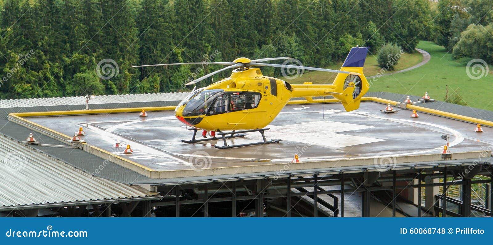 Yellow Helicopter Stock Images - Download 2,796 Royalty Free Photos