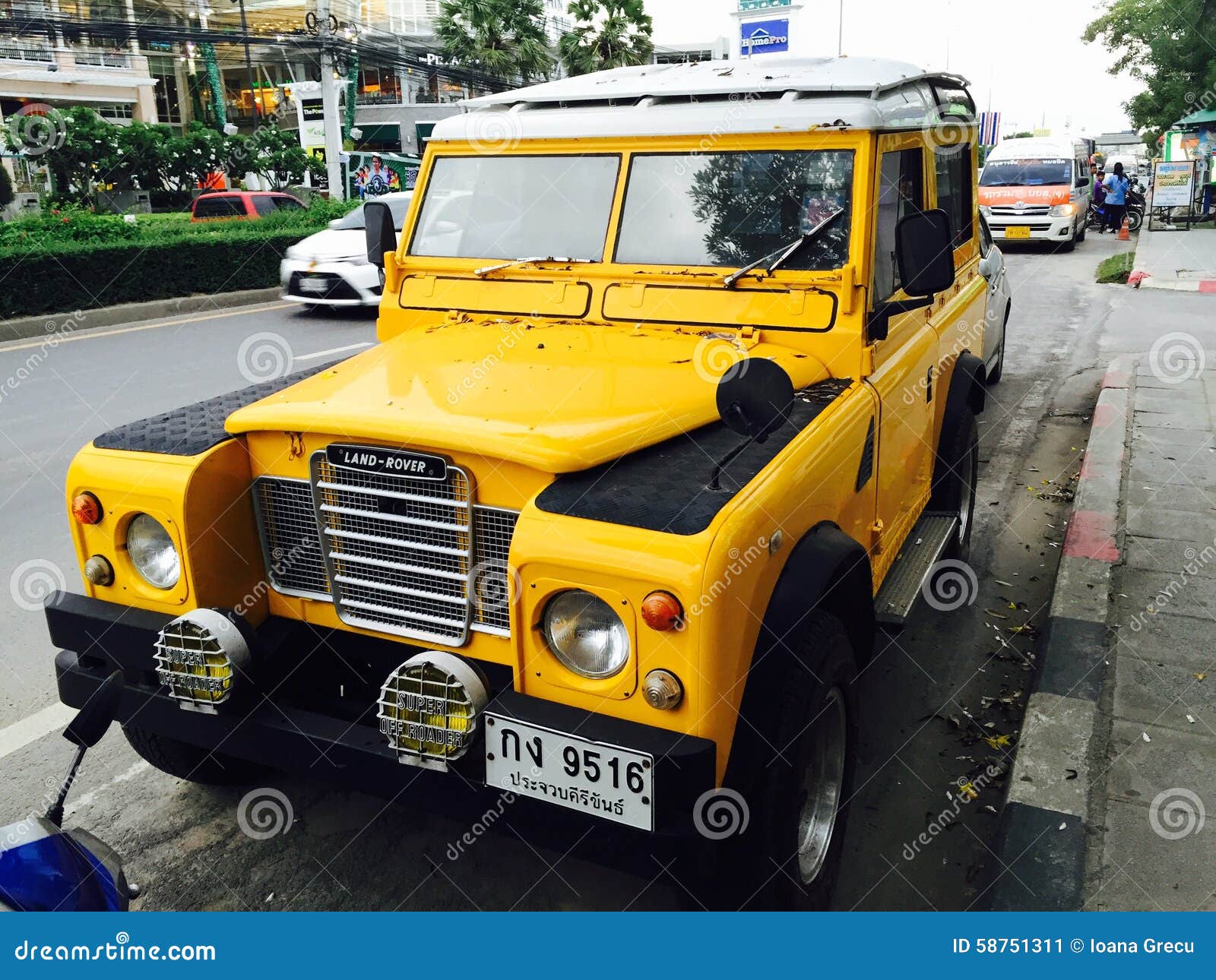 Land Rover Defender Yellow