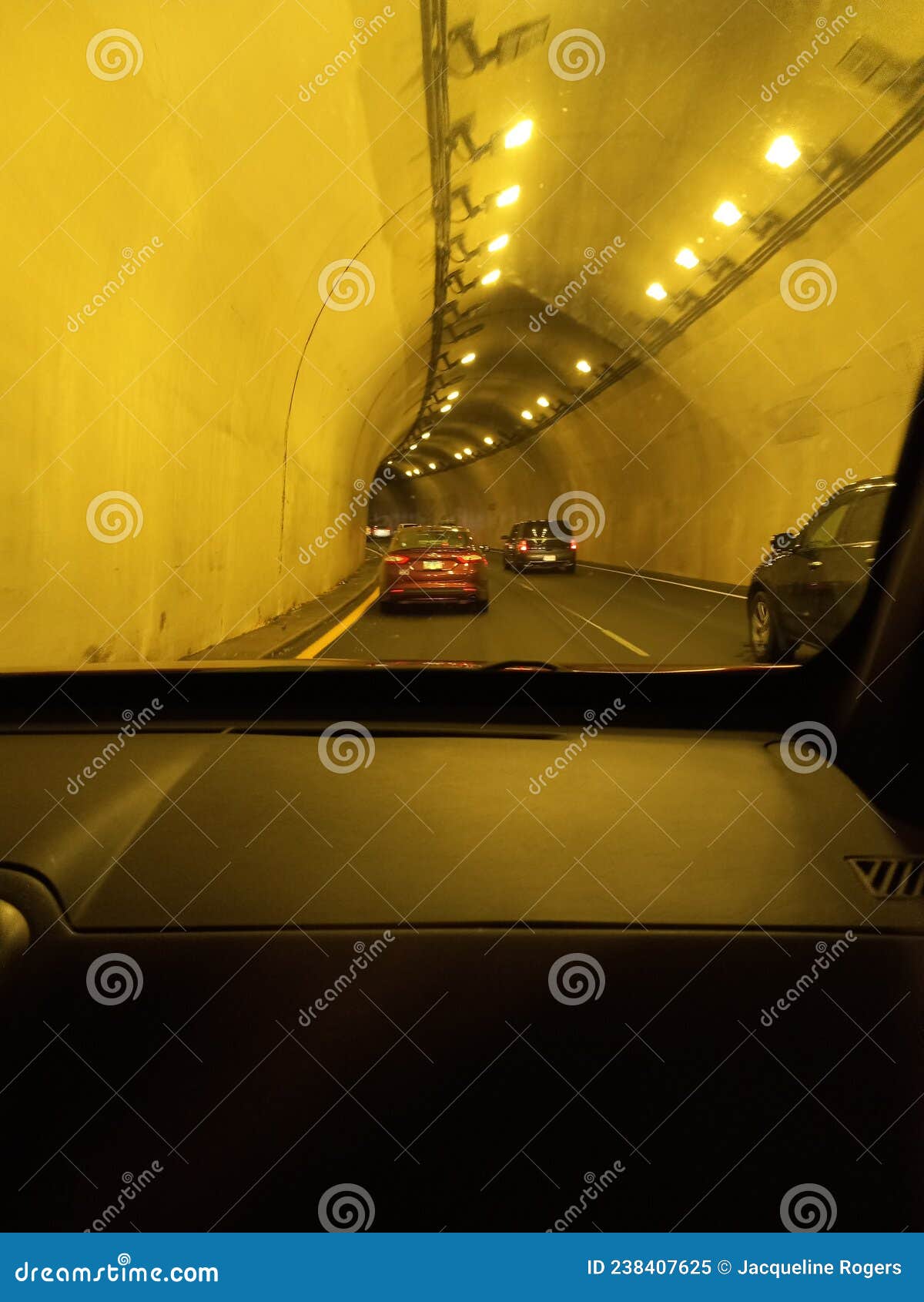 Yellow Lights Tunnel Traffic Editorial Image - Image of light, lights ...