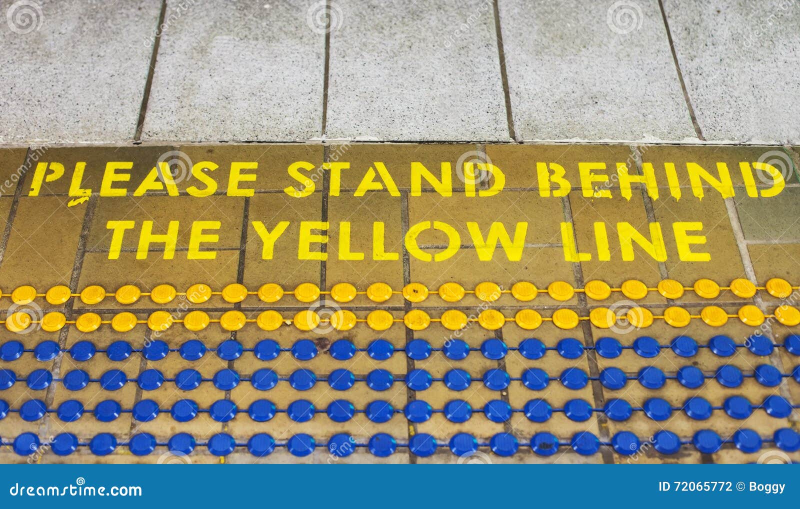 Yellow line sign stock photo. Image of sydney, train - 72065772