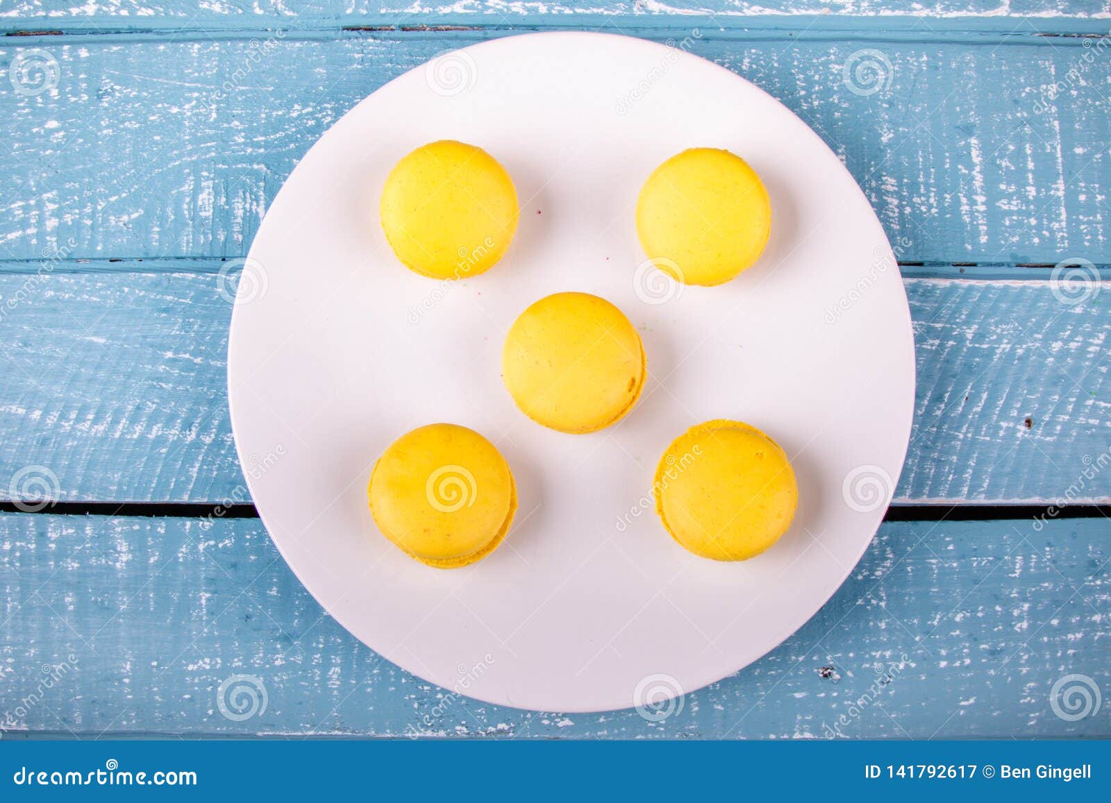 Yellow macaroons stock image. Image of candy, sweet - 141792617