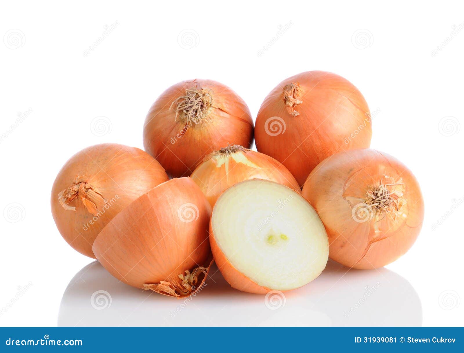 Yellow Onions on White with Reflection Stock Image - Image of pungent ...