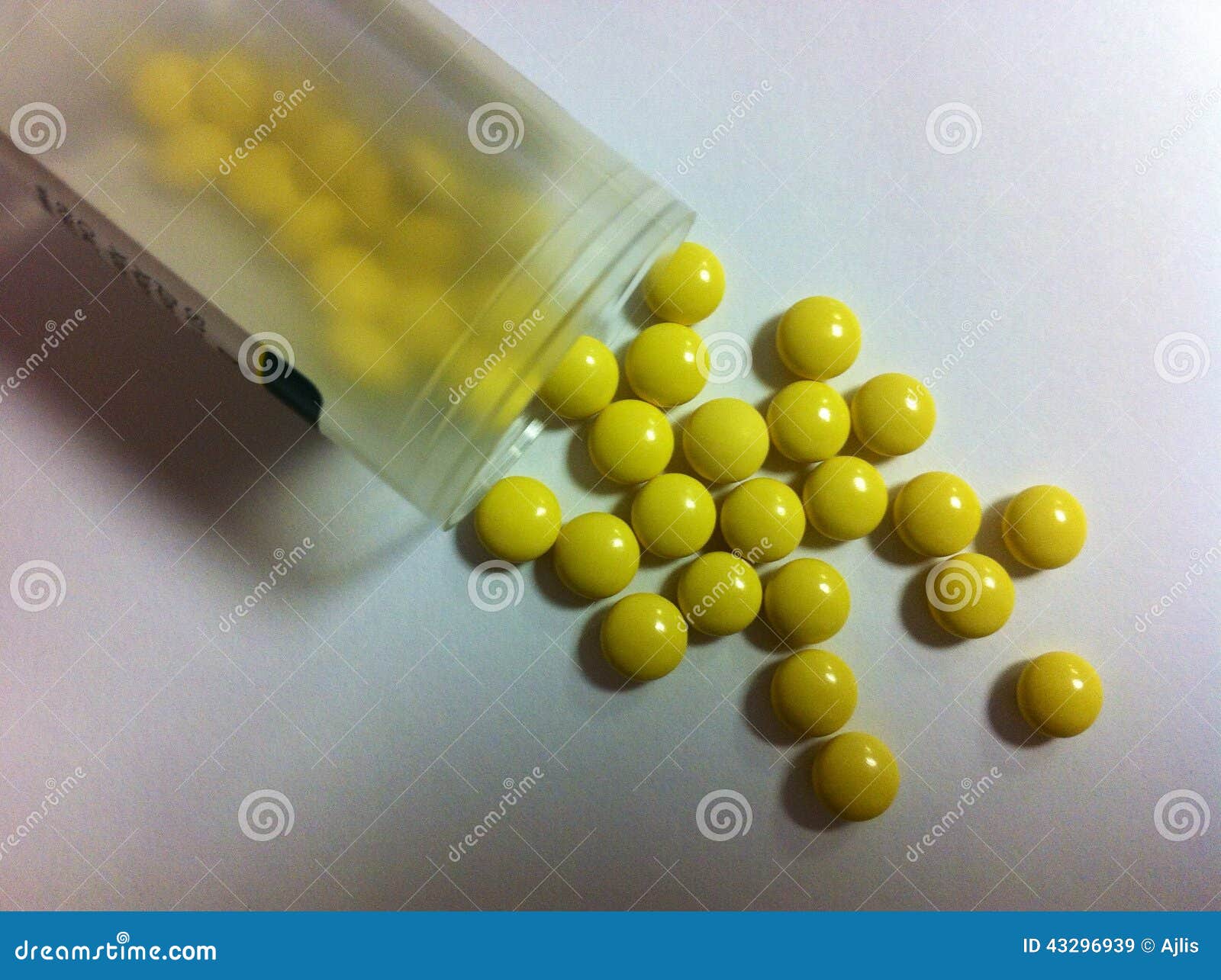 Yellow pills stock image. Image of capsule, caplets, analgesic - 43296939
