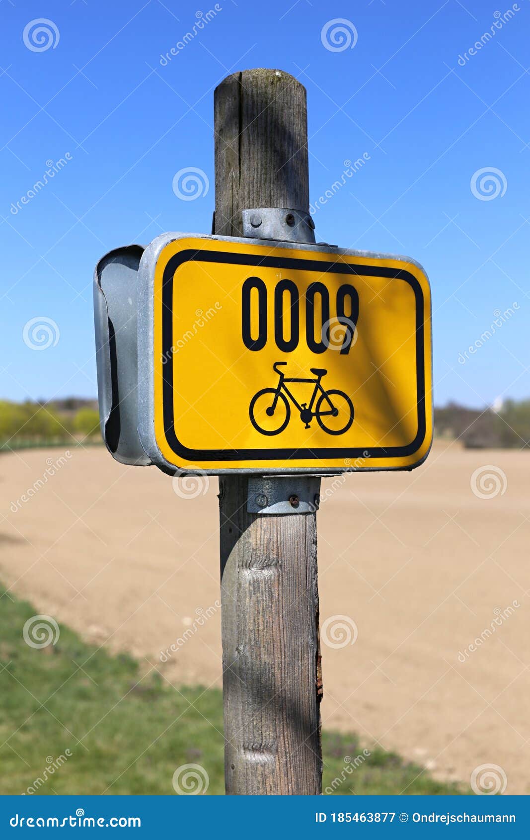 Pathway Sign In National Park Tre Cime Di Lavaredo Dolomiti Stock Image ...