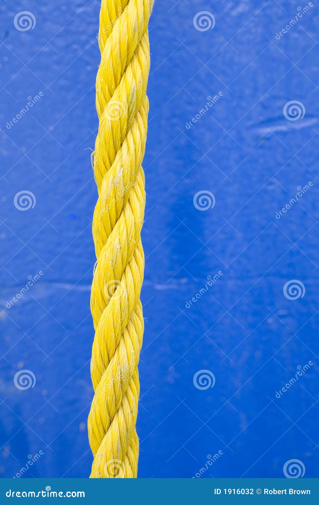 Yellow Rope Over Docks Stock Photography | CartoonDealer.com #900932