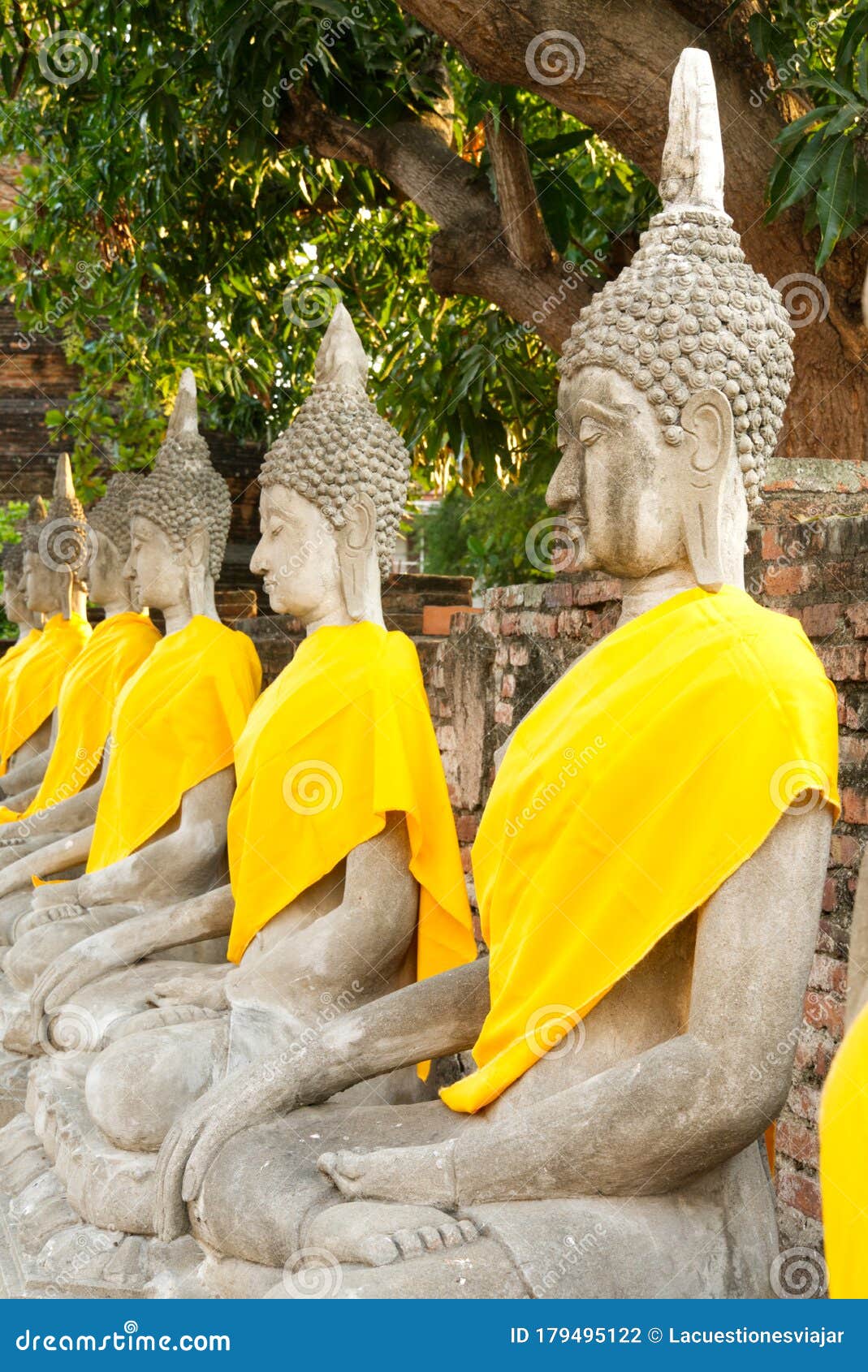 Yellow Thai Buddhas in a Temple Stock Photo - Image of asian, calm ...