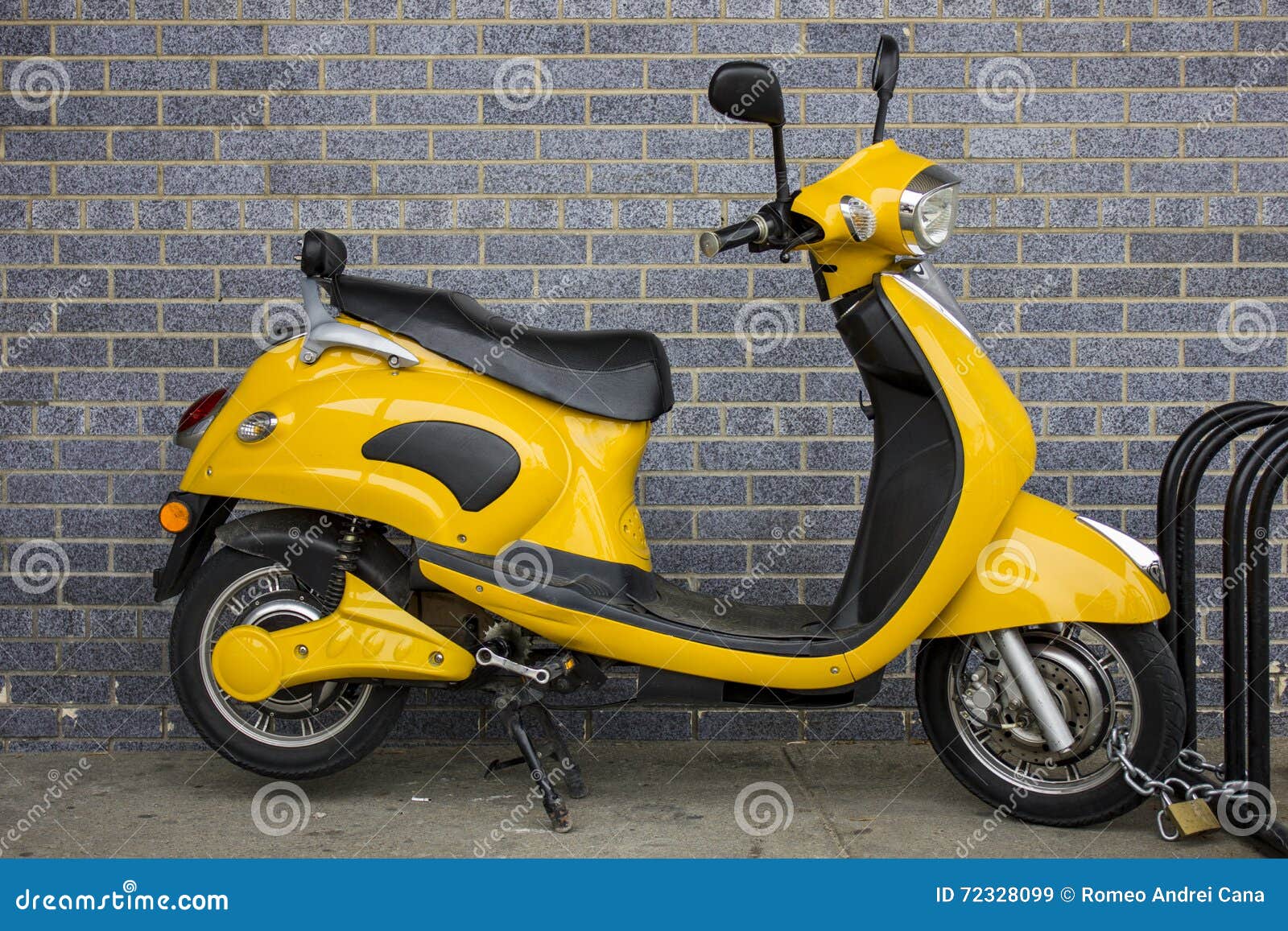 Yellow Scooter editorial stock image. Image of wall, traffic - 72328099