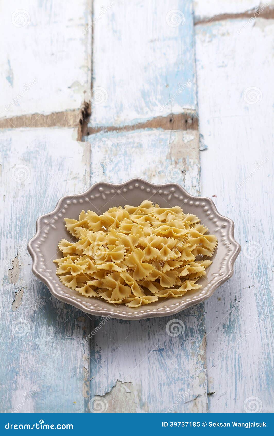 Yellow Spaghetti in Studio Light Stock Image - Image of product, dinner ...