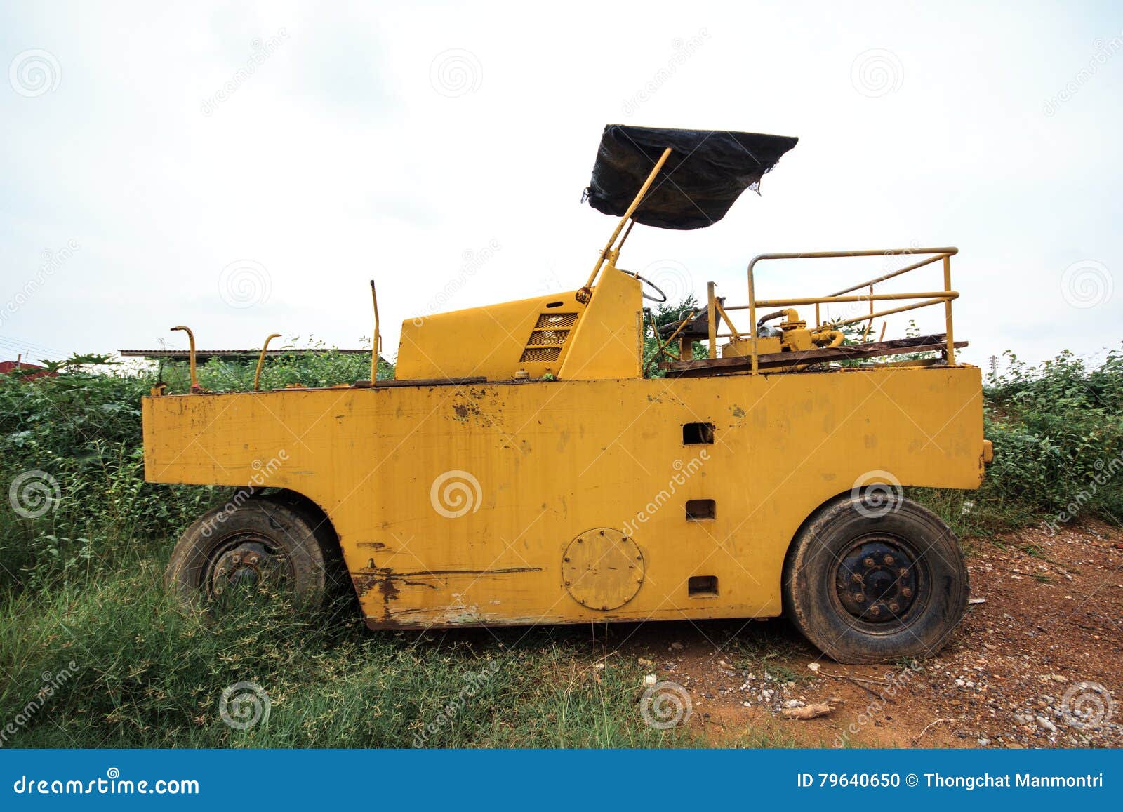 Yellow Steamroller Vintage and Old Stock Photo - Image of compactor ...