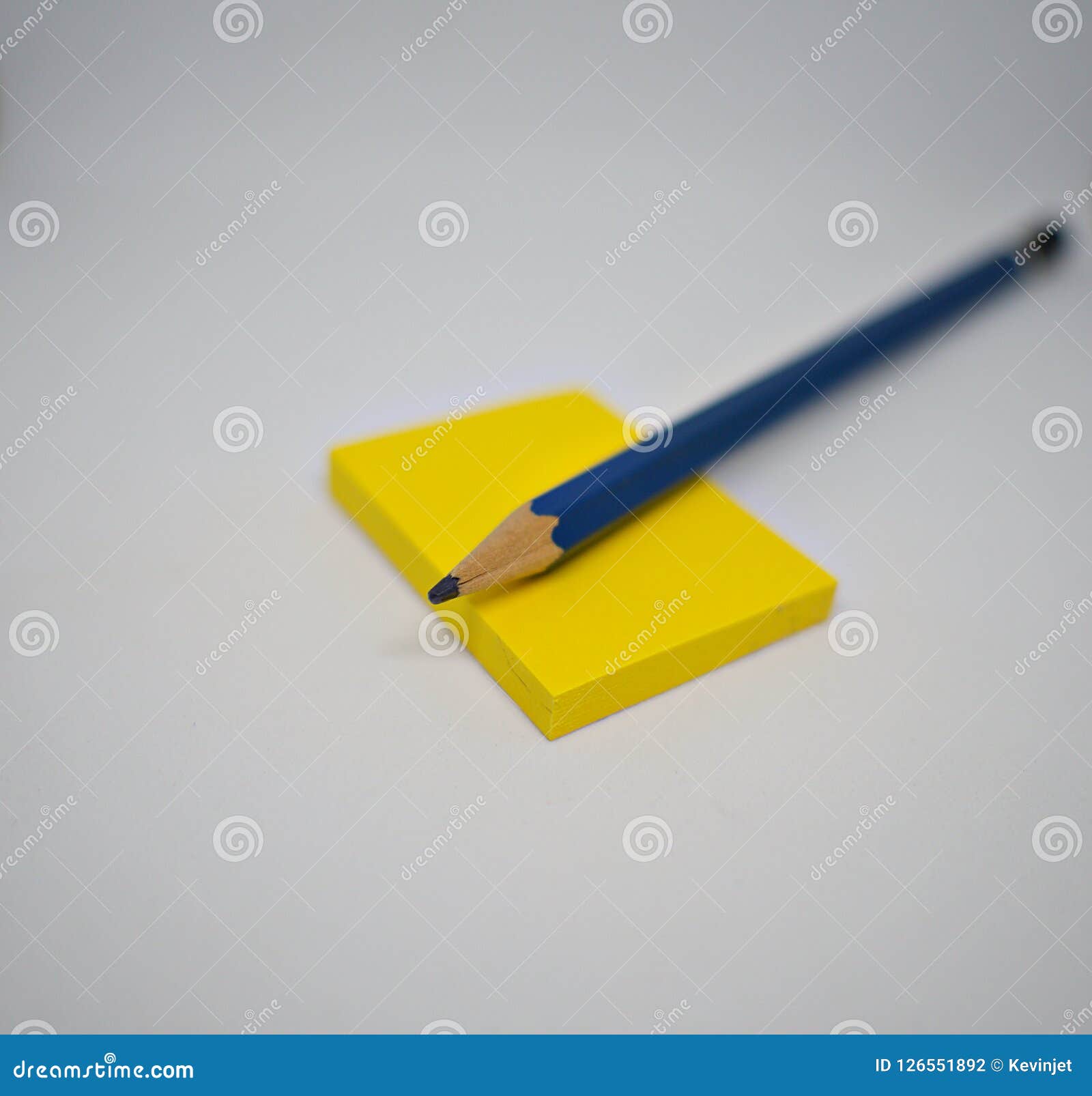 Yellow Sticky Note and the Pencil Stock Photo - Image of memo, adhesive ...