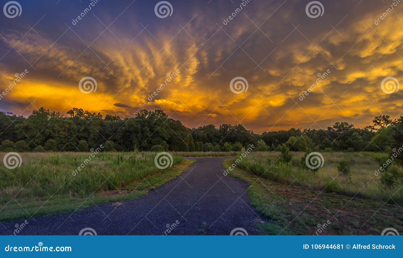 Yellow Storm Clouds on Horizion Stock Image - Image of weather, storm ...