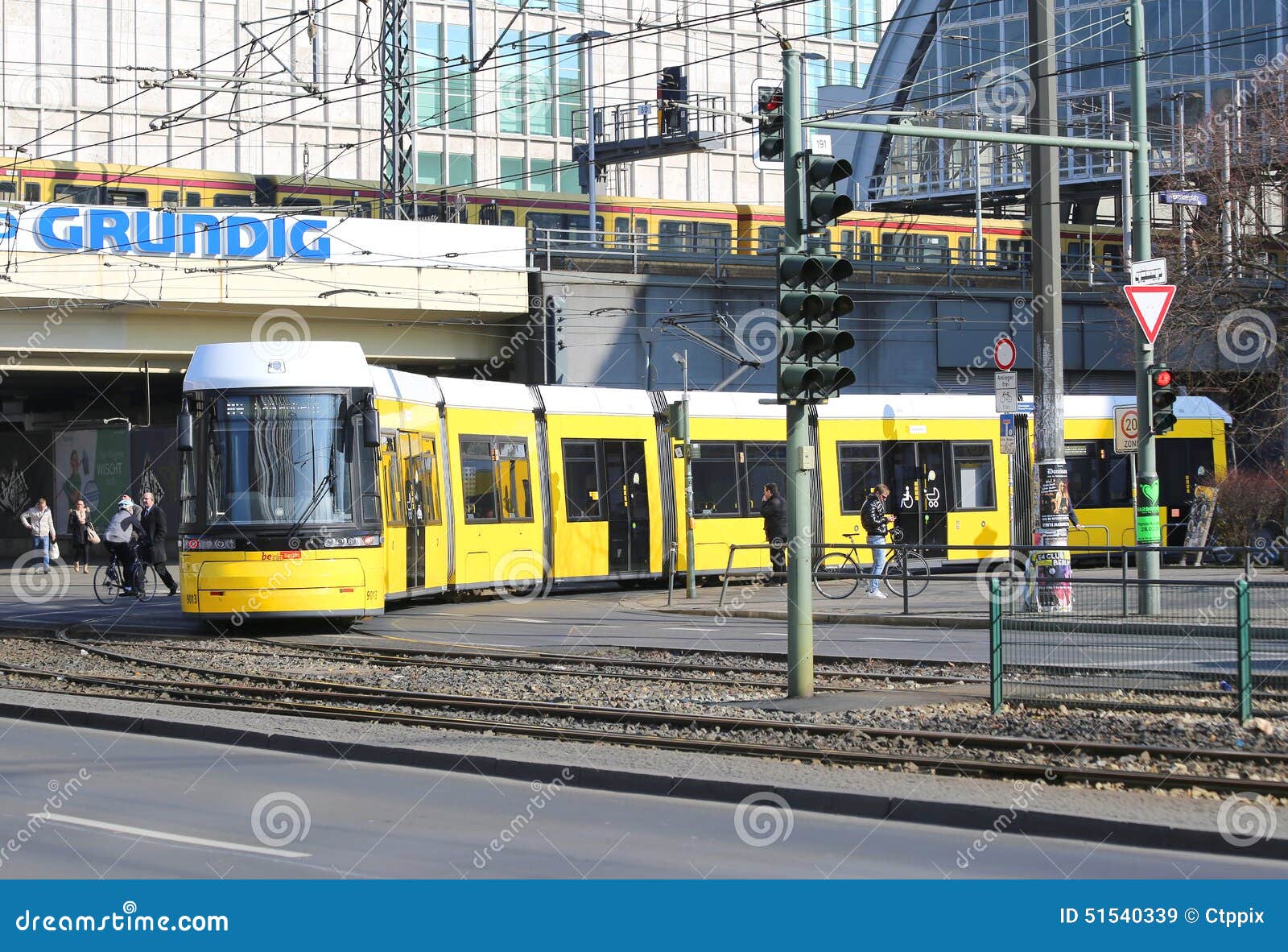 Yellow trams of Berlin editorial stock image. Image of lines - 51540339