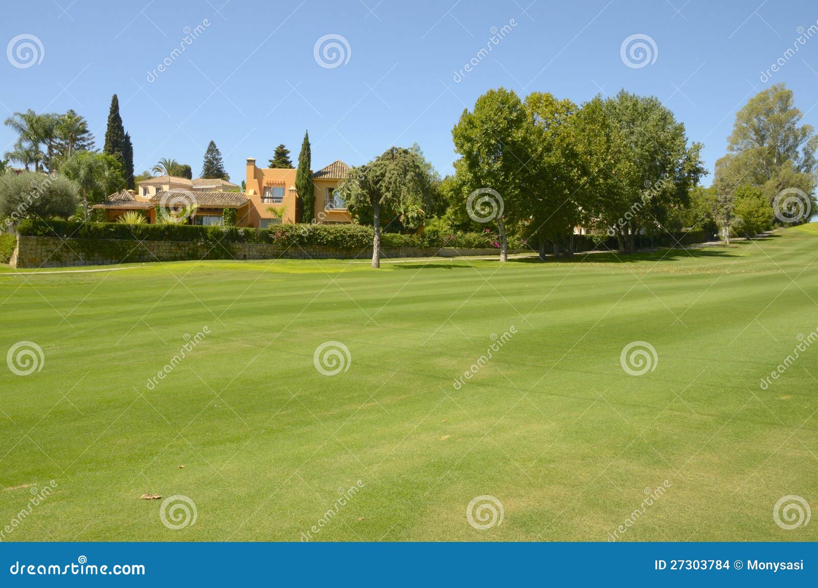 Yellow Villa in Golf Course Stock Photo - Image of spanish, grass: 27303784