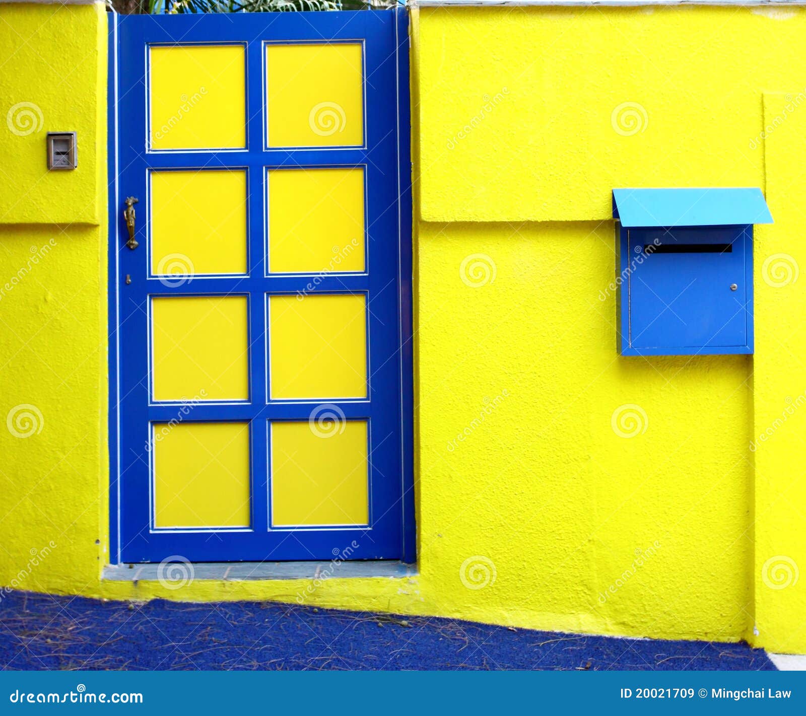 Yellow wall and door stock image. Image of blue, colour - 20021709