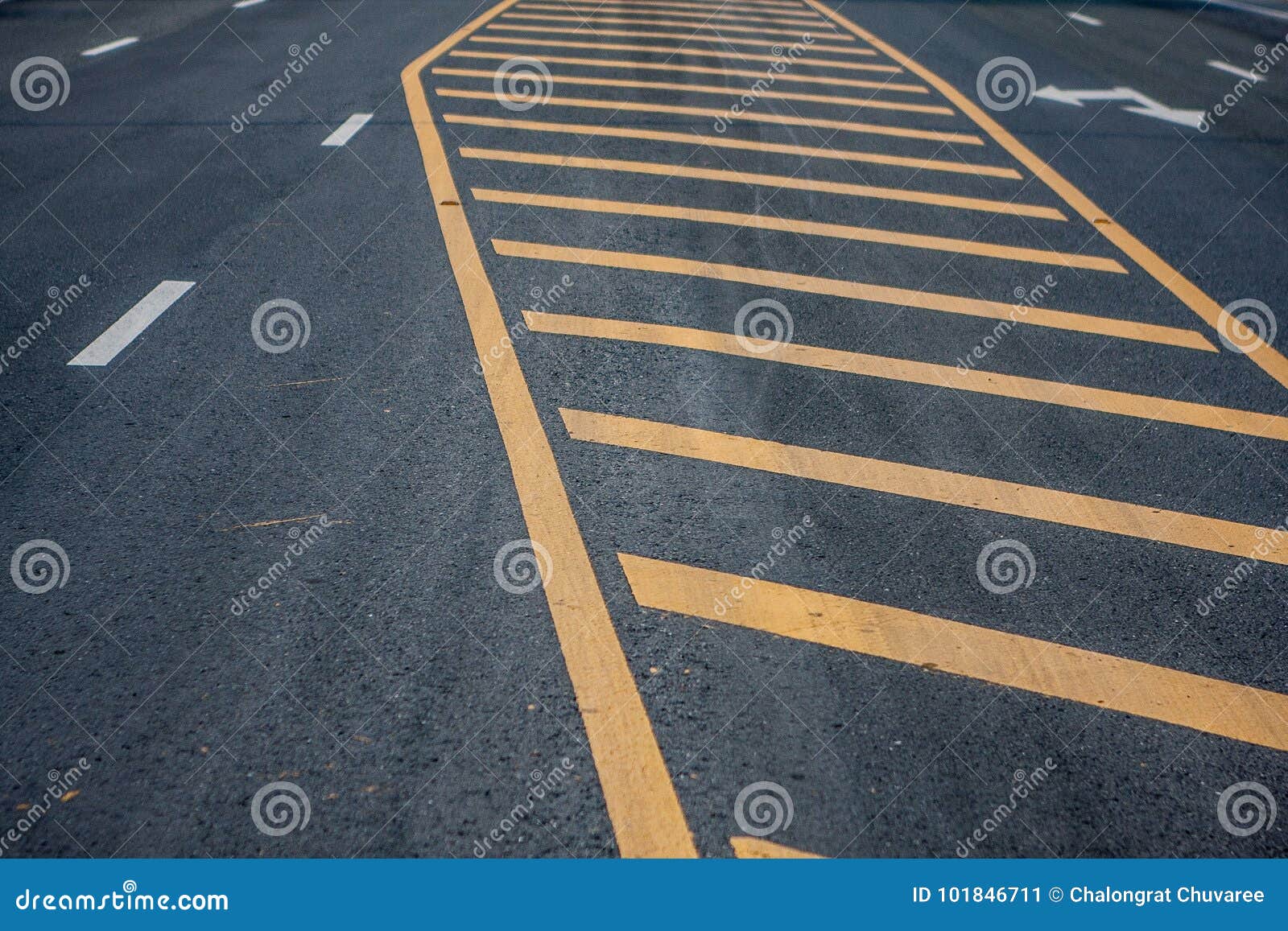 Yellowline on the road stock image. Image of destination - 101846711