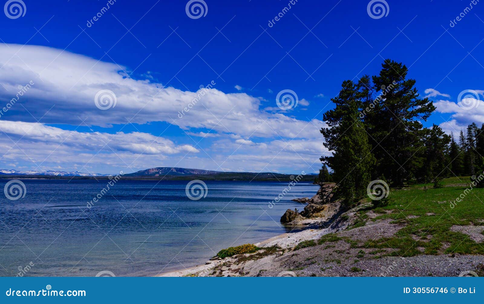 Yellowstone Lake of Yellowstone Park Stock Photo - Image of landmark ...