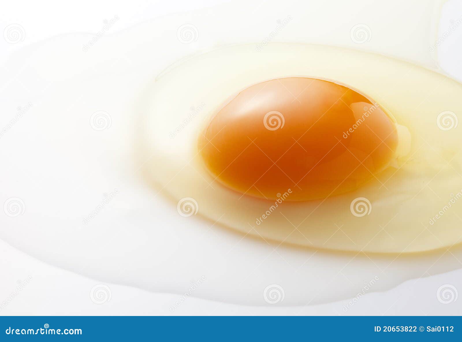 Yema de huevo foto de archivo. Imagen de cubo, gallinas - 20653822