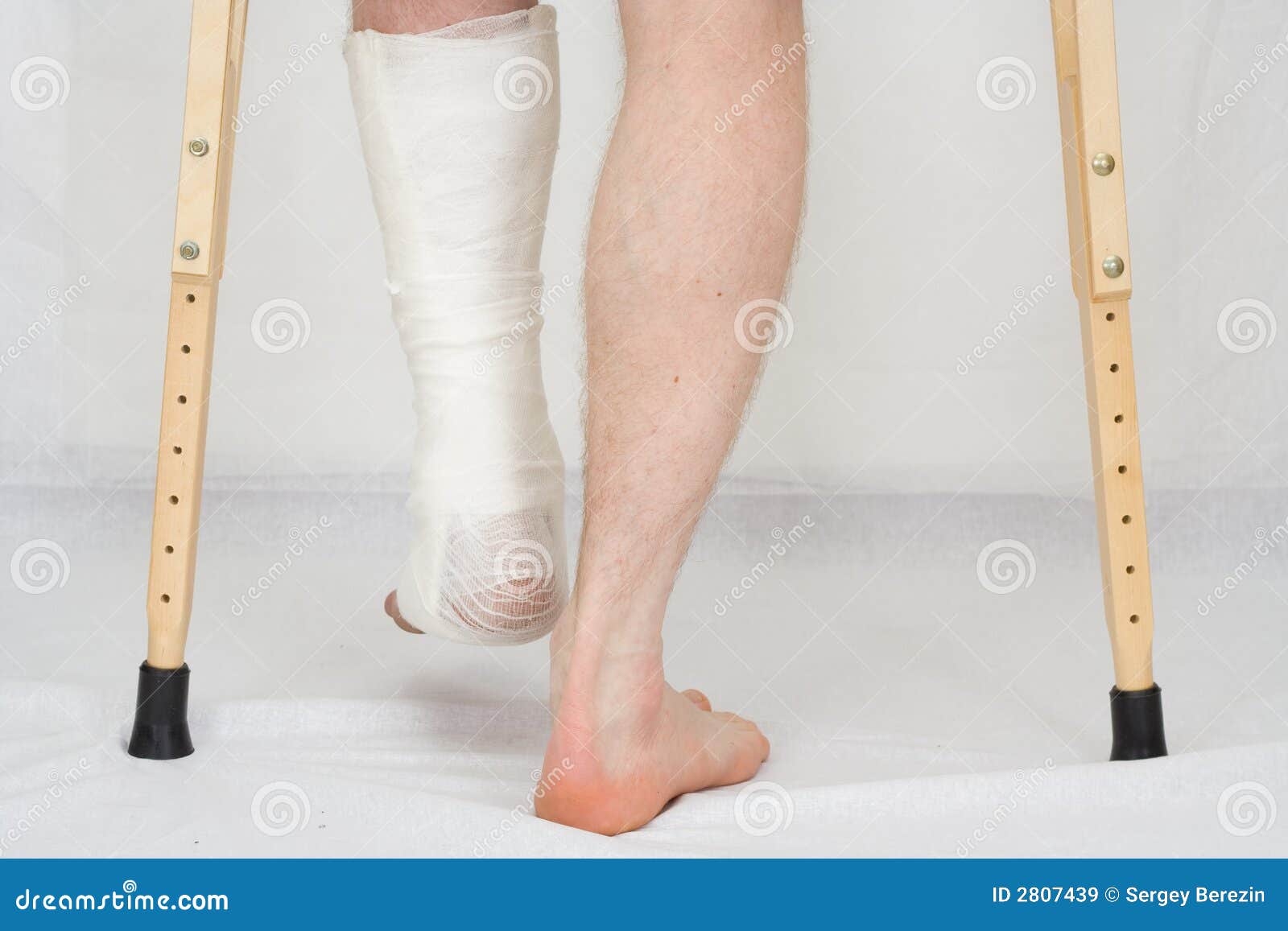 Yeso imagen de archivo. Imagen de punta, blanco, tobillo - 2807439