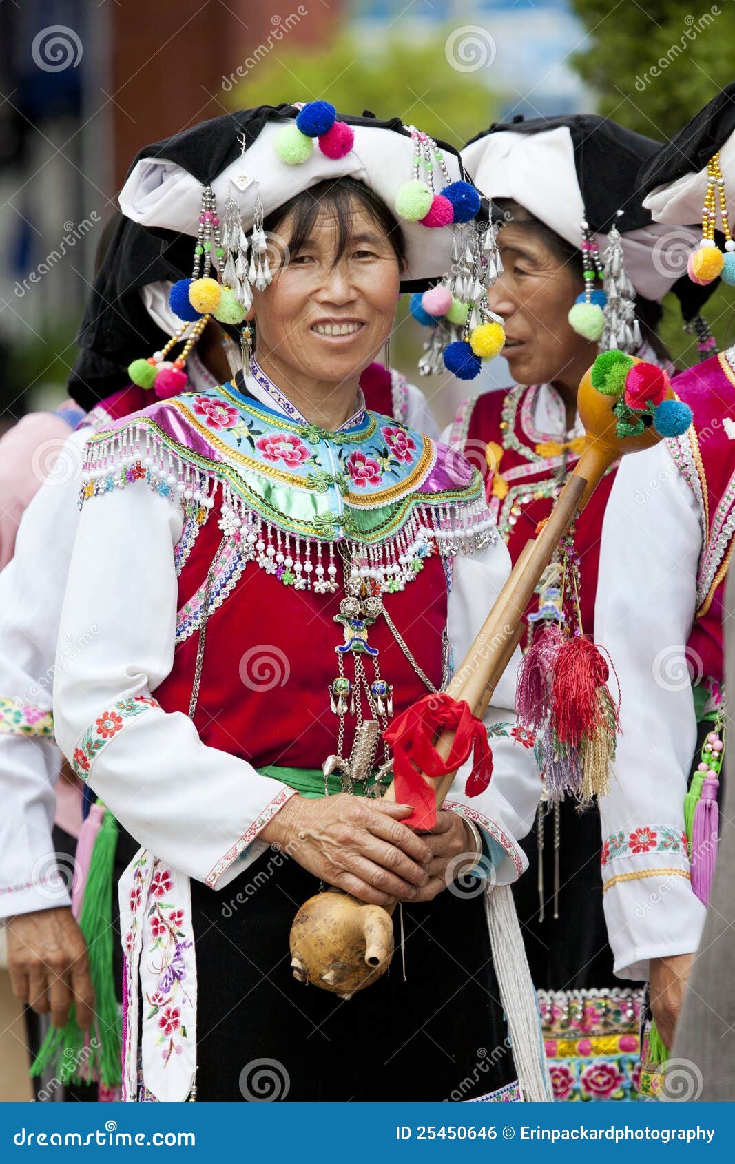 Yi Minority Women in Traditional Clothes Editorial Photo - Image of ...