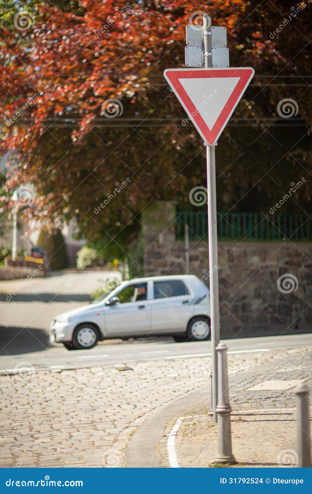 Yield Sign at an Intersection Stock Photo - Image of security, pole ...