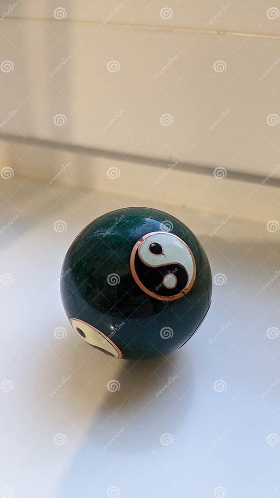 Yin-yang ringing ball stock image. Image of budda, yang - 231219639