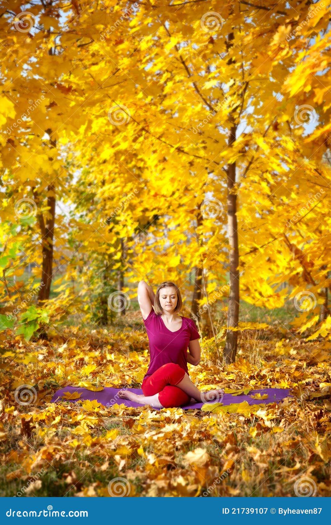 Yoga in autumn stock image. Image of mind, leaves, flexible - 21739107