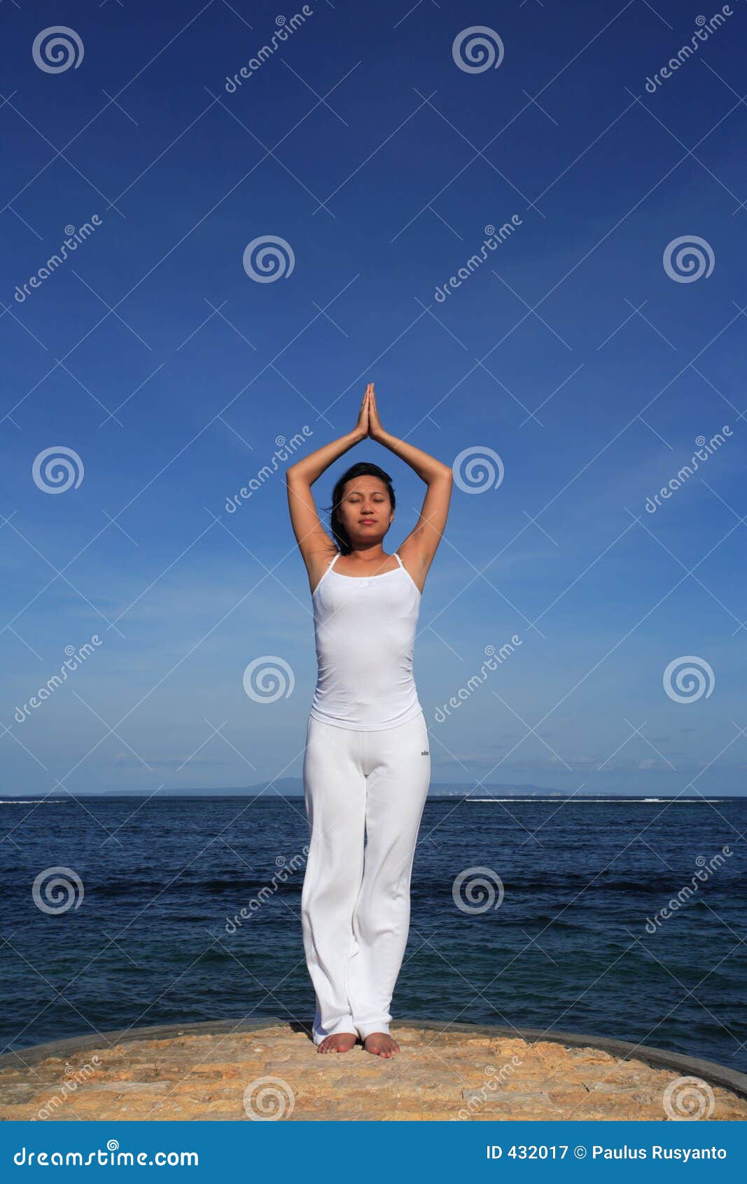 Yoga by Sea stock image. Image of freedom, outdoor, enjoying - 432017