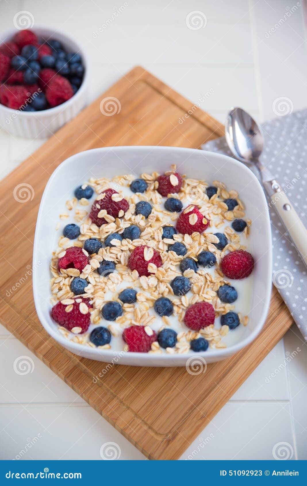 Yoghurt with fresh fruits stock image. Image of meal - 51092923